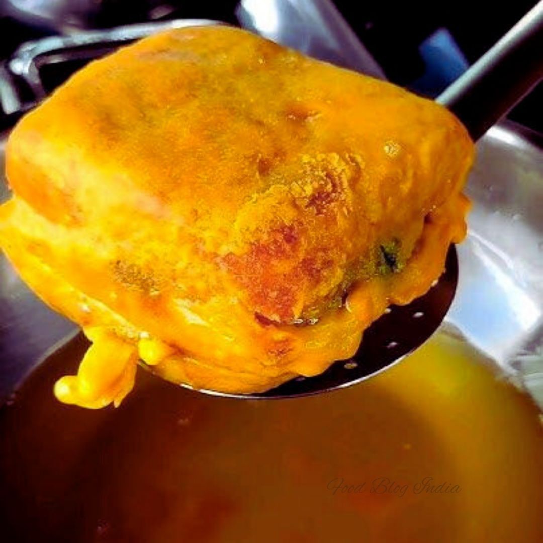Vada Pav - Mumbai Street Style (Recipe)